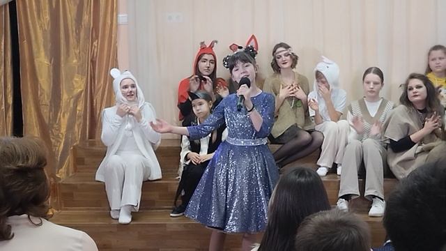 8.01.2023 Песенка про 5 минут, исполняет начинающая джазовая певица Наталья