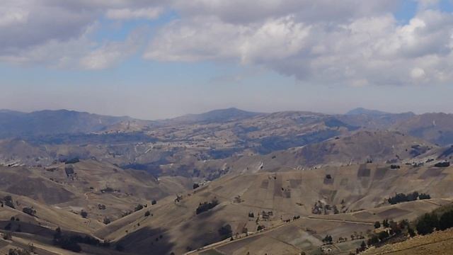 19. Эквадорская роза, вулканы и пропасти Дорога в Баньос Эквадор 19.11.2024