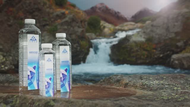 Реклама минеральной воды AQUALOLA