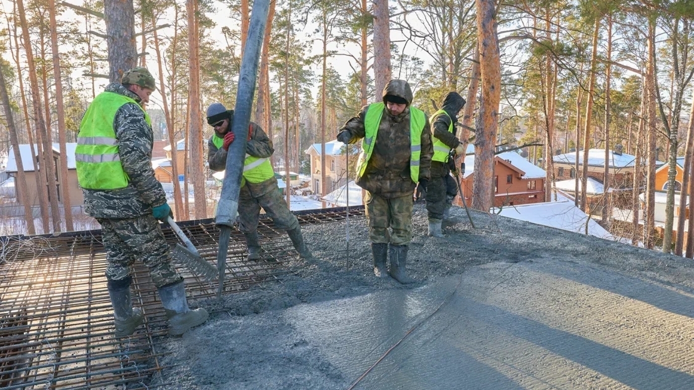 заливаем и прогреваем перекрытие