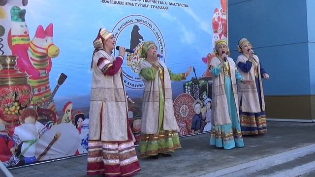 Пошла девица, по малины куст/ансамбль КАЛИНУШКА/Хабаровский р-он