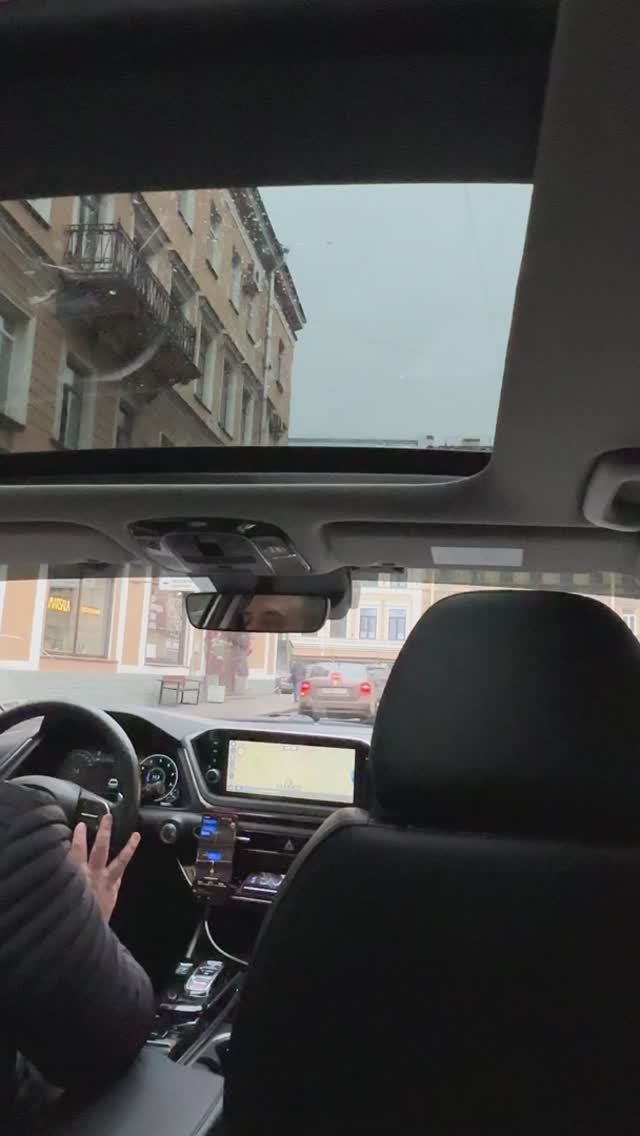 Еду до гостиницы с поезда, город - Санкт-Петербург