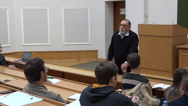 Момджян К. Х. - Философия общества-4.Возможности функционального подхода к анализу сущности человека