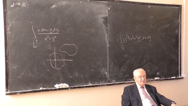 Шишкин А. А. - Математический анализ, Ч.2. Семинары - 18. Поток векторного поля. Ф-ла Остроградского