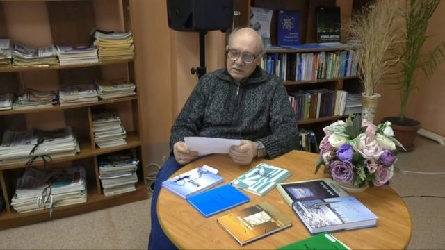 Поэт Евгений Латаев презентовал новую книгу.