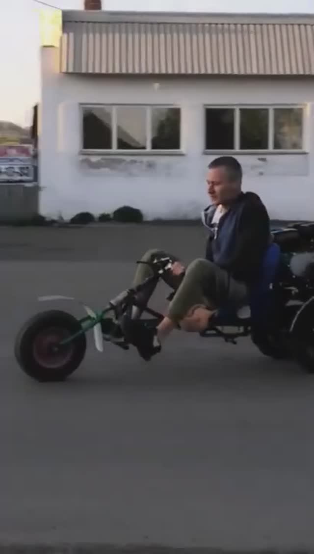 Детский Трицикл с 4-х тактным двигателем 6.5л.с..