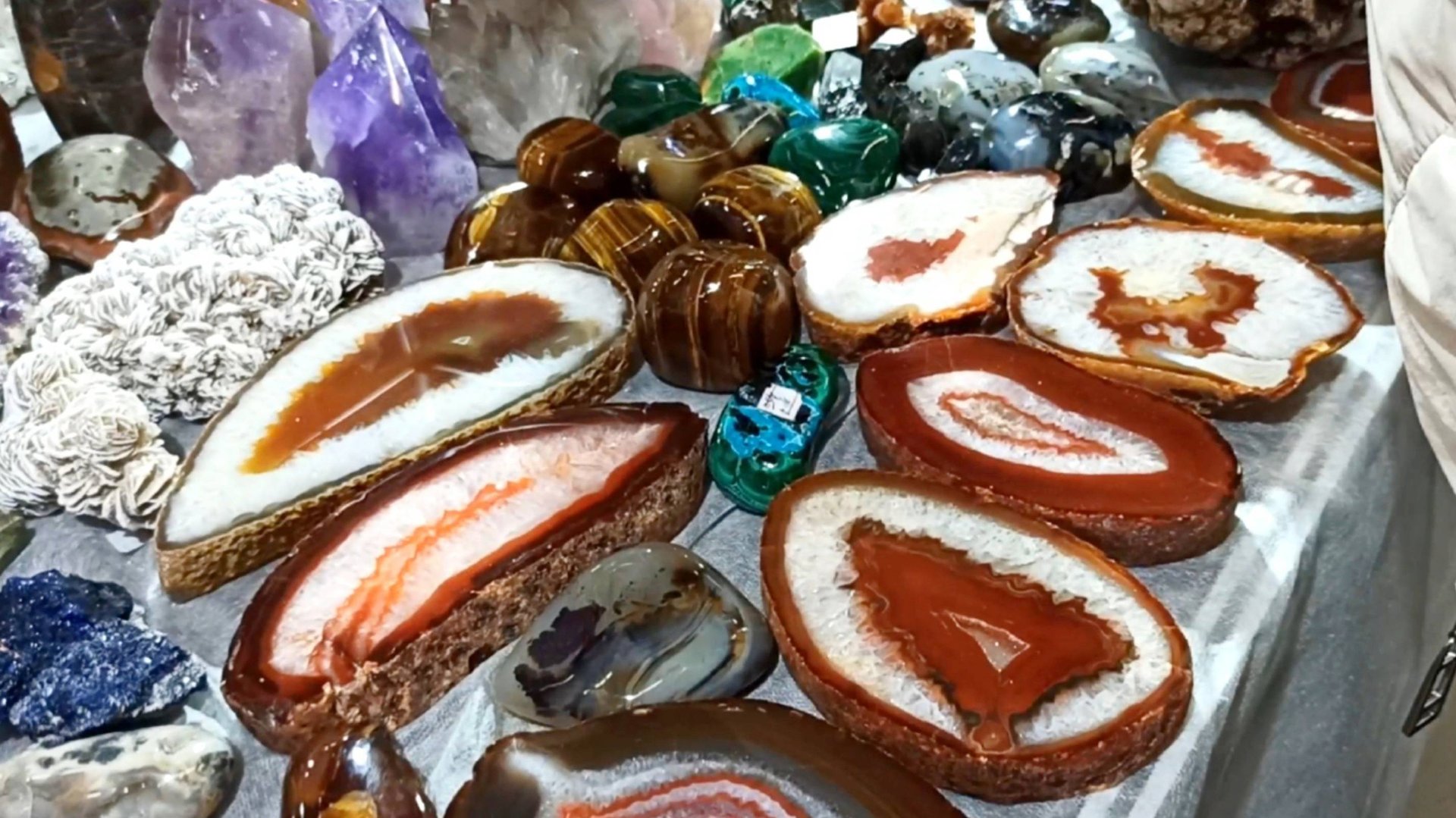 16.10.2024 Бирюза на выставке Гемма Сколько стоят камни минералы и горные породы