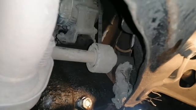 Suzuki Aerio' Замена Датчика Положения Коленвала.....