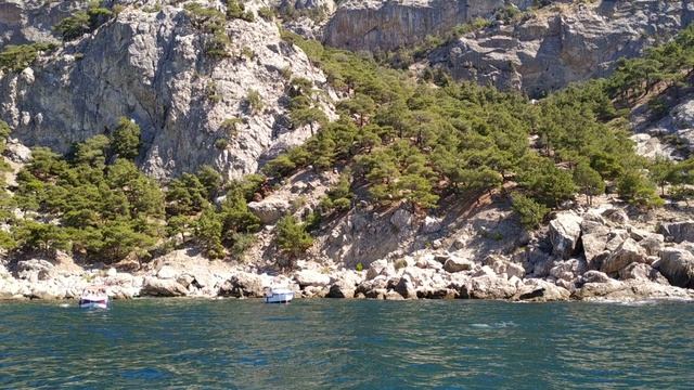 Путешествие на катере из Балаклавы на пляж Затерянный мир. Морская прогулка. Севастополь