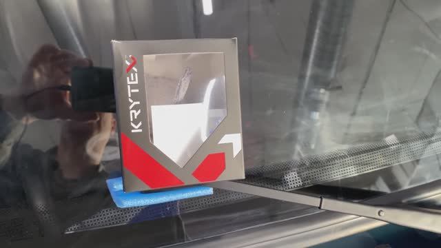 Нанес на кузов жидкое стекло KRYTEX!   Нива.