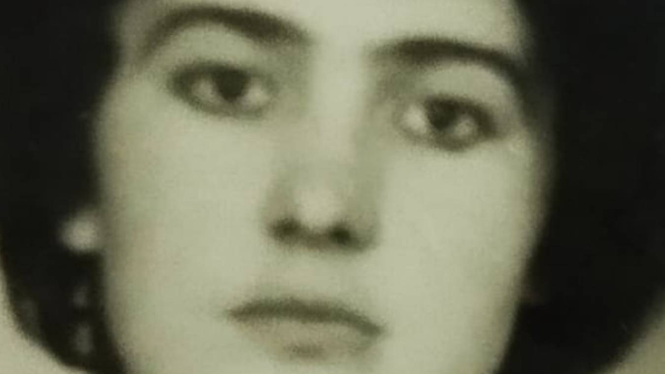 _"Прости" исполняет автор музыки и слов Инна Марухленко.