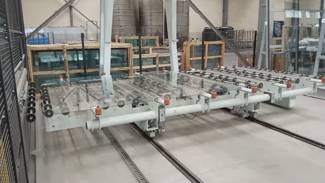 Возврат делового остатка со стола раскроя Genius 61CT-Line на склад стекла Movetro CAB-J (3:16)