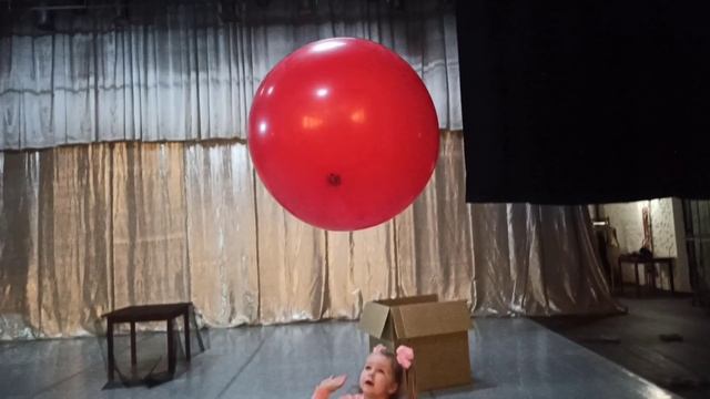 Вика и воздушный шар