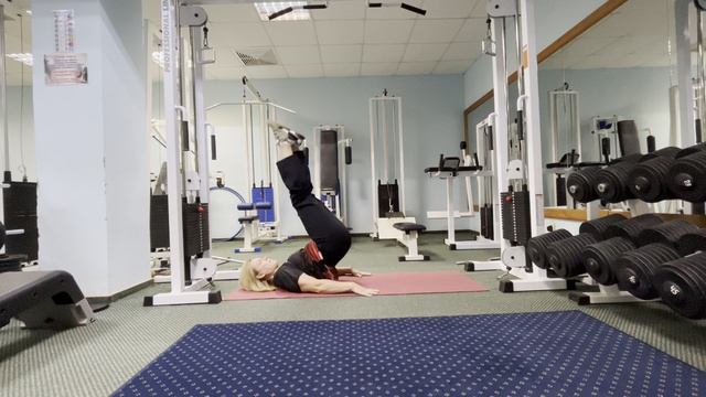 "Березка" лёжа на полу