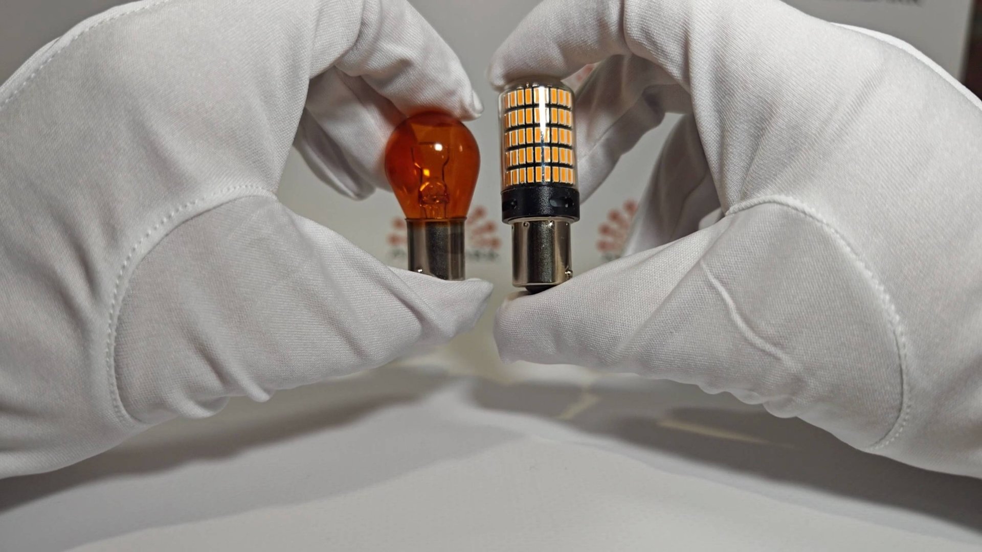 Светодиодные лампы поворотников PY21W, без частого моргания