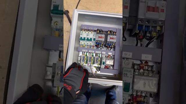 Как работает ЩАП-12 16А 220В