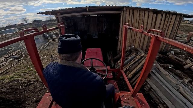 Пришли запчасти на трактор Т-25А