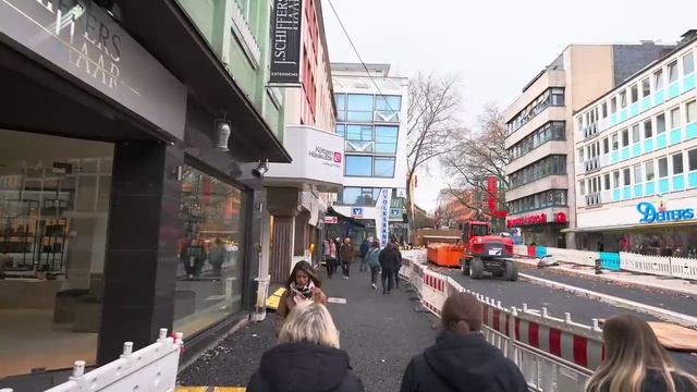Себастьян В Кёльне Подготовка к Рождеству (субитиры)