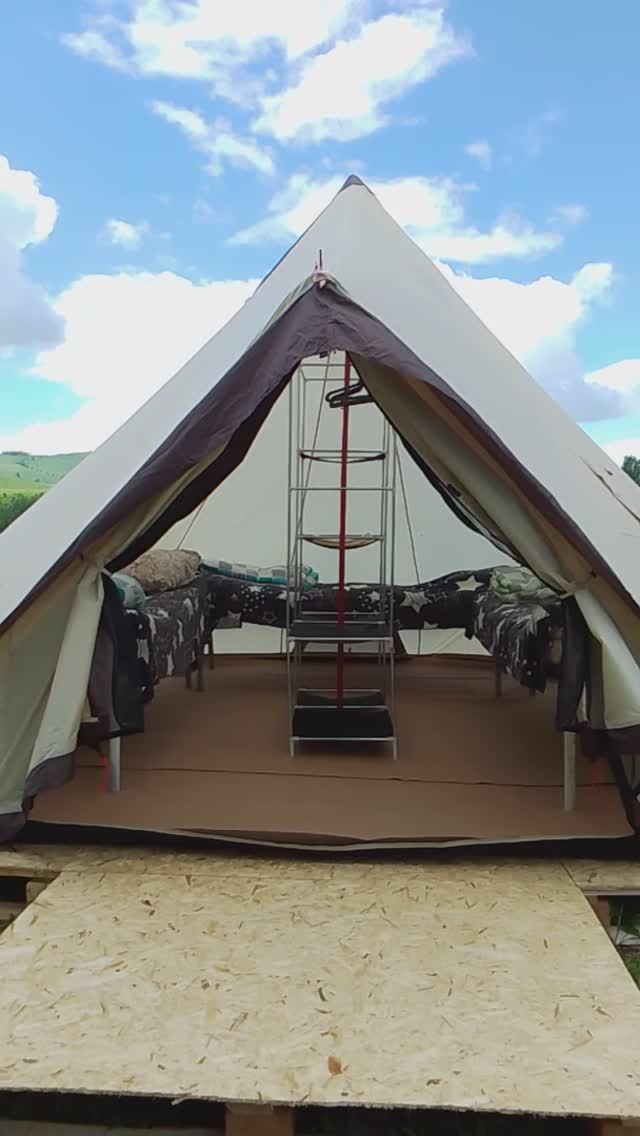Палатки на усадьбе Любоград