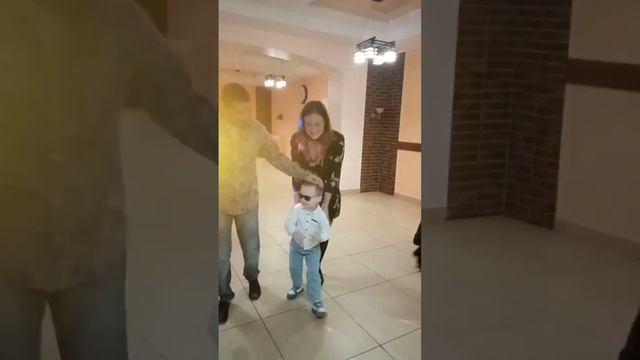 Танцуют все.#поздравление #music #юбилей