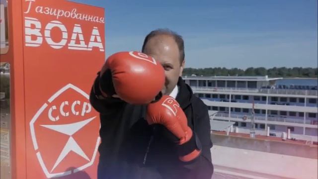 Поздравление от родителей на выпускной. До слез.