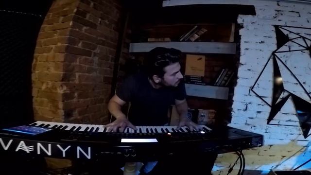 VANYN  на вечеринке Друзья Друзей