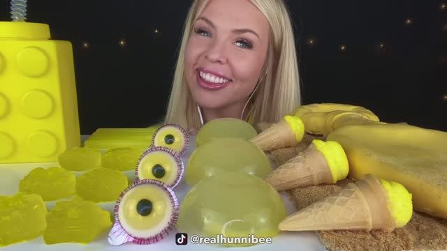 ASMR ЖЕЛТАЯ ЕДА, СЪЕДОБНАЯ ПЕСОЧНАЯ ЛОПАТА, КОНФЕТЫ ВОСКОВЫЕ, ЦВЕТОЧНОЕ ЖЕЛЕ, НАПИТОК LEGO