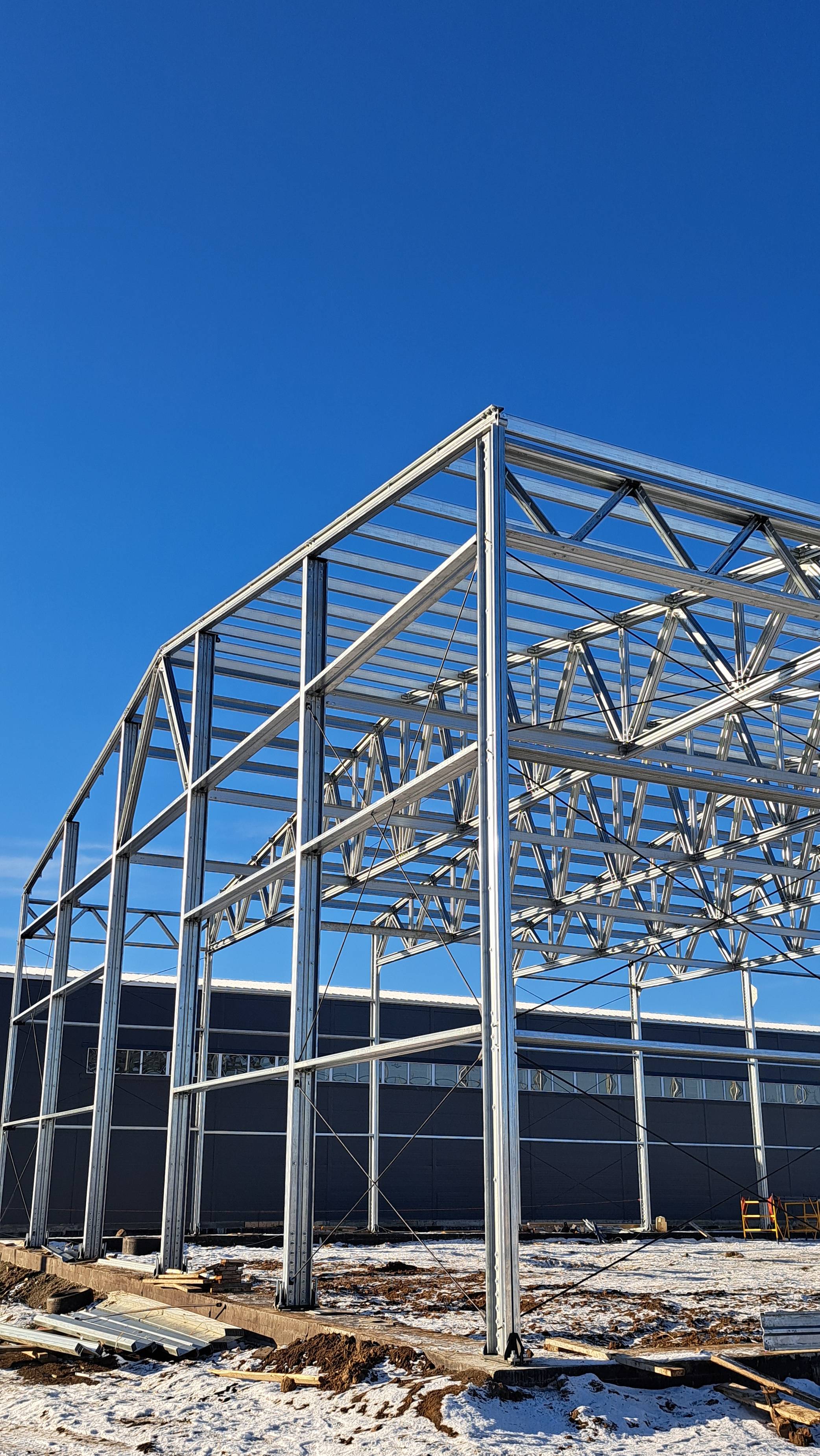 ПОПУЛЯРНЫЙ ПРОЕКТ: ЗДАНИЕ ИЗ ЛСТК 24Х60 МЕТРОВ  | 1440 м² // #shorts #стройка