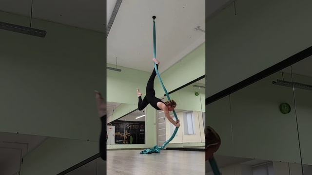 Aerial Silks 2023