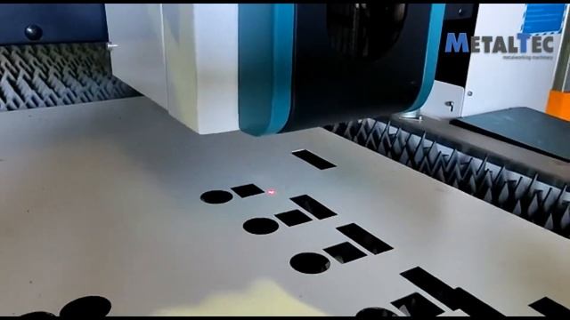 Лазерный станок 1530B - Резка нержавейщей стали 2 мм, с нанесенным ЛКП