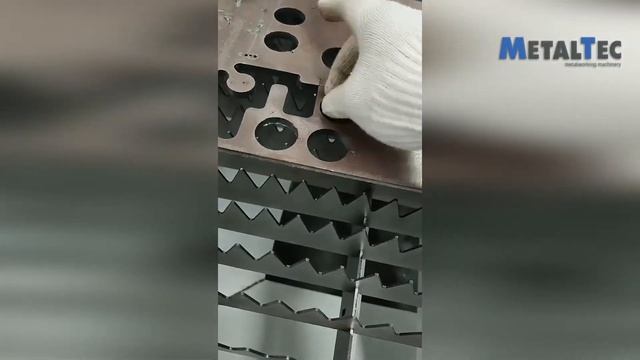 Лазерный станок MetalTec 1530B - резка углеродистой стали 10 мм