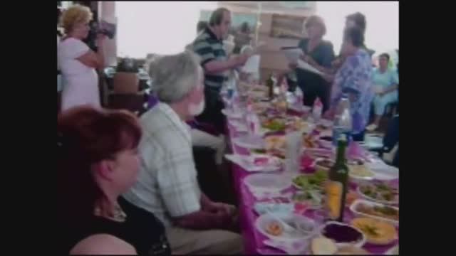 Друзья поздравляют Инну с 70 летием   Севастополь  13 08 2009 г