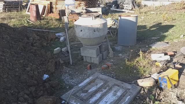 Минусы самодельной бетономешалки. Сломалась бетономешалка. Стройка своими руками.