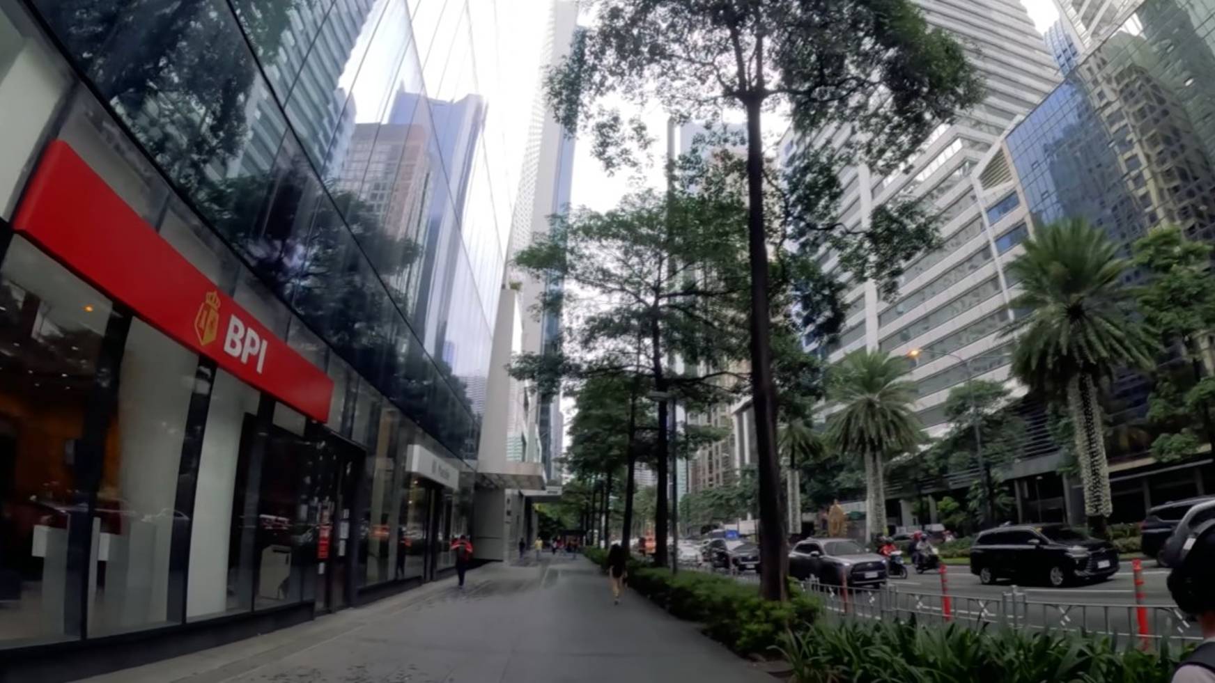 #2_Филиппины 2024. Манила-город контрастов, чуть не подрался с БОМЖОМ!