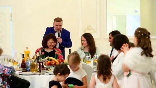 Ведущий на свадьбу в Москве и СПБ Дмитрий Олейник.