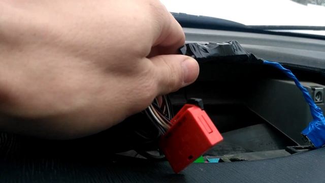 Установка видеорегистратора YI Smart Dash Camera в Renault Laguna 2