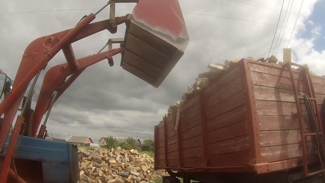 Зачем столько Грузить? МТЗ с подборщиком, СЕНОКОС, Поломка STIHL и др.