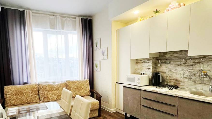 Цена квартиры в Геленджике 20.5 млн.р. ЖК "Приморский" на Приморской при пересечении с Курзальной.