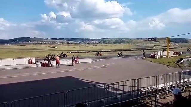 Старт, мотогонки, 2021 г. Красноярск, трасса "Красное кольцо".