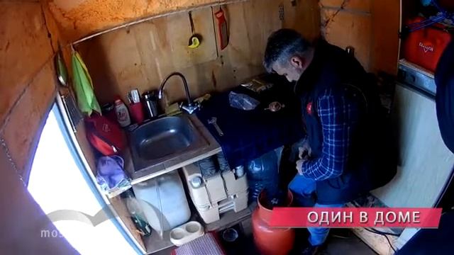 Известный блогер Руслан Внедорожный приехал в Липецк на своем самодельном доме на колесах