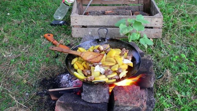 Баранина с картошкой и луком в садже - Путешествуем и едим