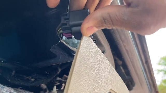 2007-2013 Chevy Suburban, Tahoe, Traverse, Equinox Power Liftgate Door Actuator Latch Replacement