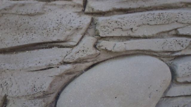 Имитация булыжника на цоколе