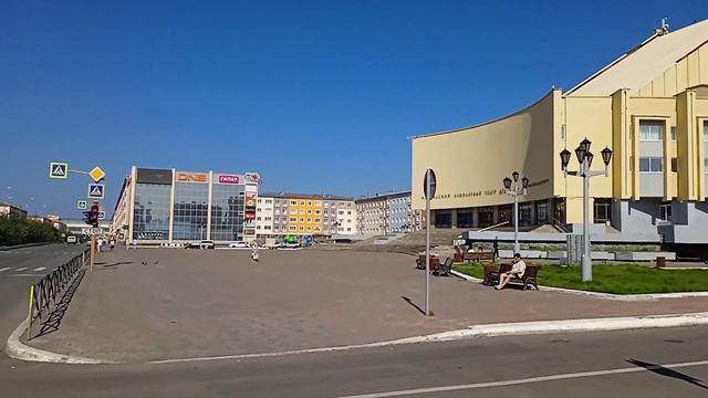 Норильск, август 2023 год, площадь драмтеатра