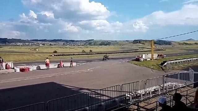 Скоростной проезд. Мотогонки, 2021 г. Красноярск, трасса "Красное кольцо".