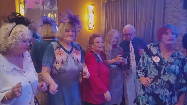 В ресторане Скприпач на крыше отмечаем праздник Пурим и 8 марта .08.03.2023.