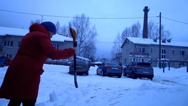 Сбор на ремонт машины, Застрявший Камаз, расчистка подходов к гаражу, бешеные голуби,