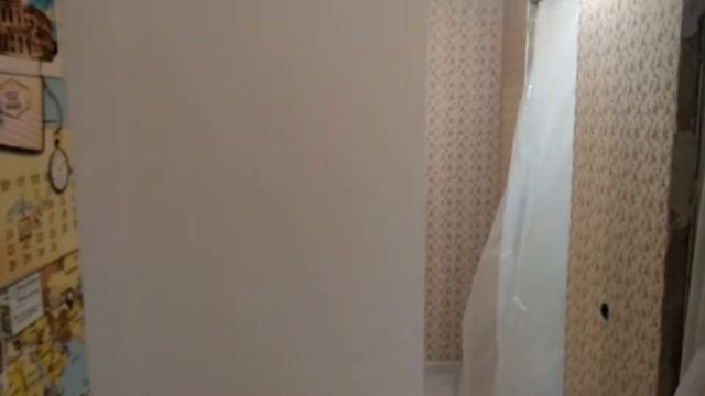 Квартира 9 серия.  Плитка и обои