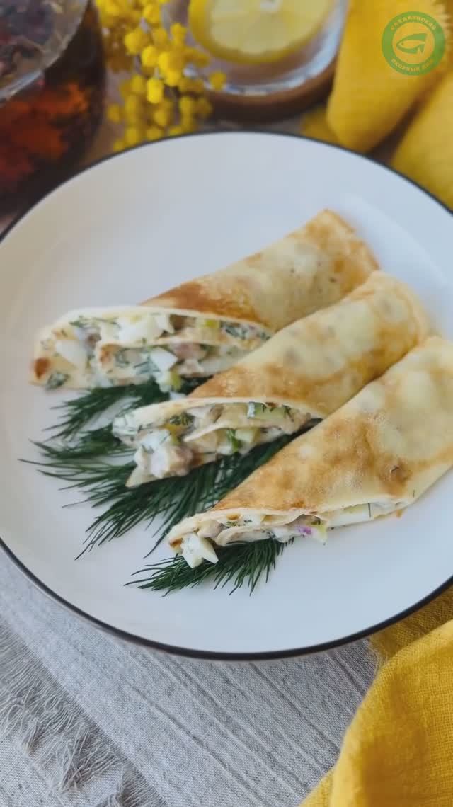 Блинные рулетики с сельдью – рецепт от «Икорного». Аппетитные блинчики с начинкой из селедки