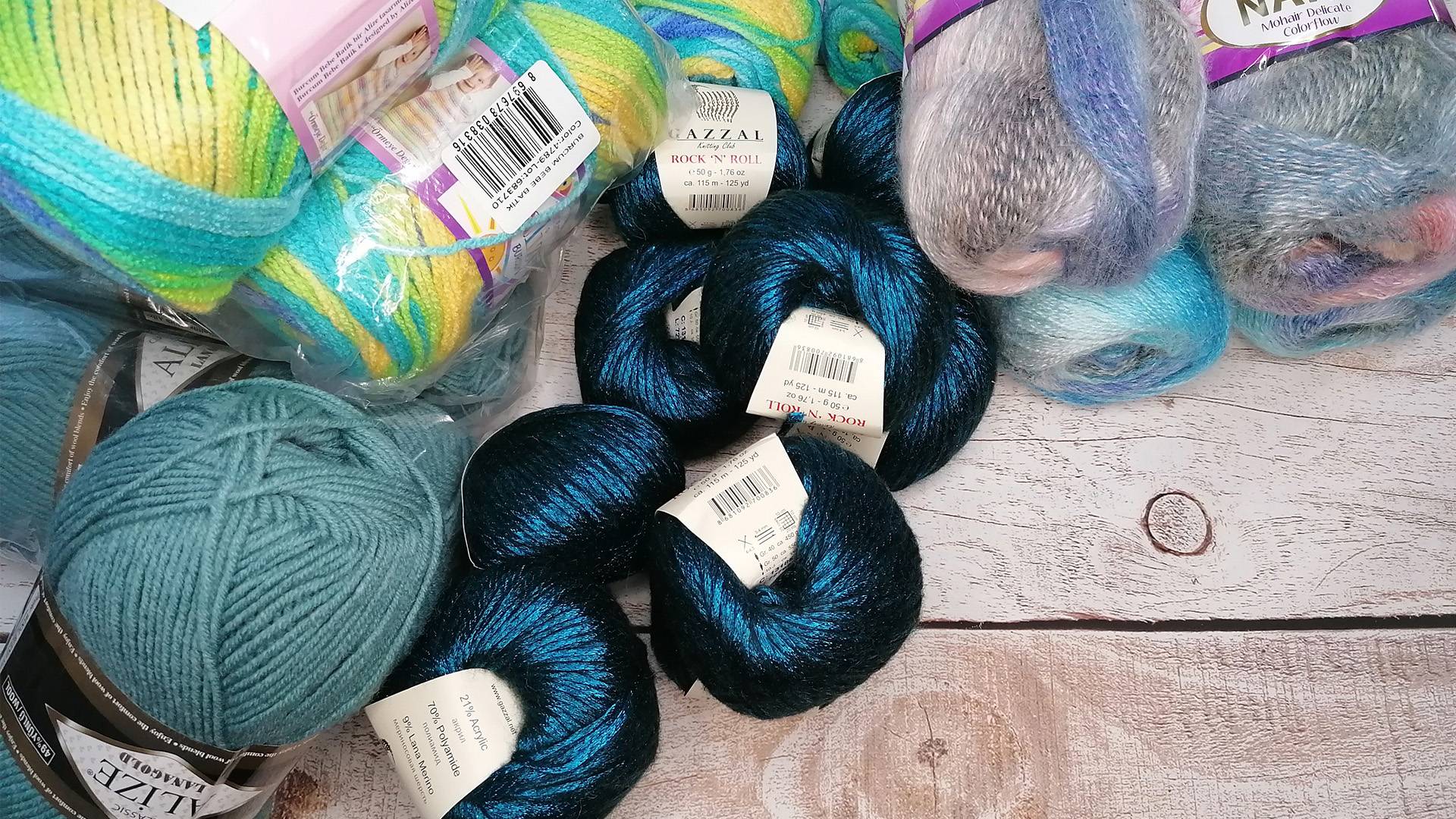 Пришла посылка. Пополнение запасов пряжи.